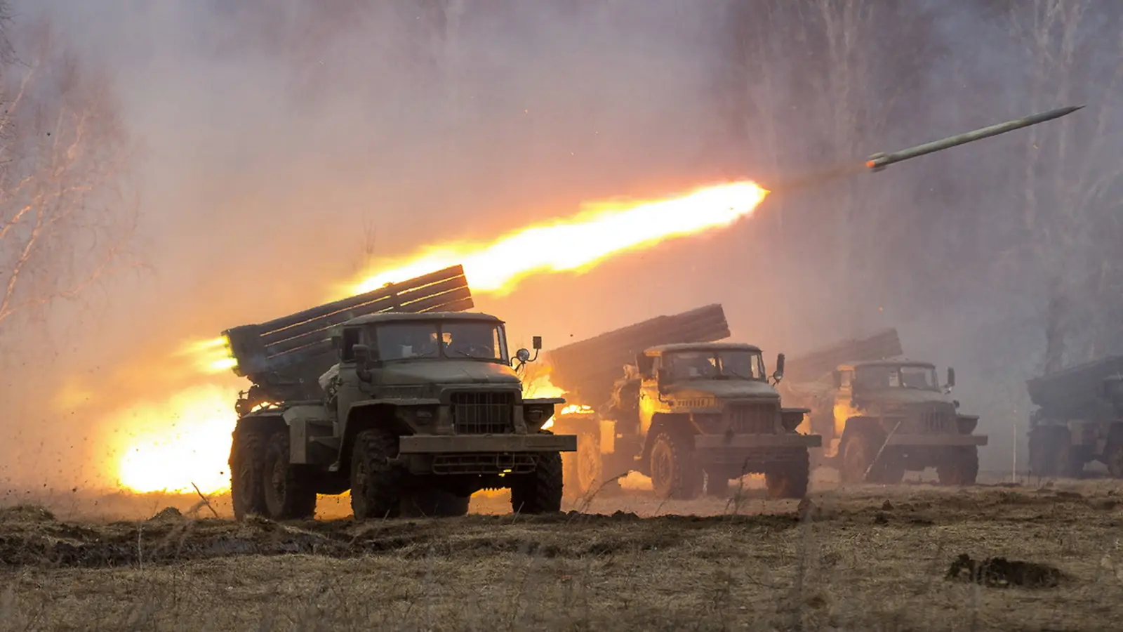 Seversk on the Brink: Russian Assault Closes In West