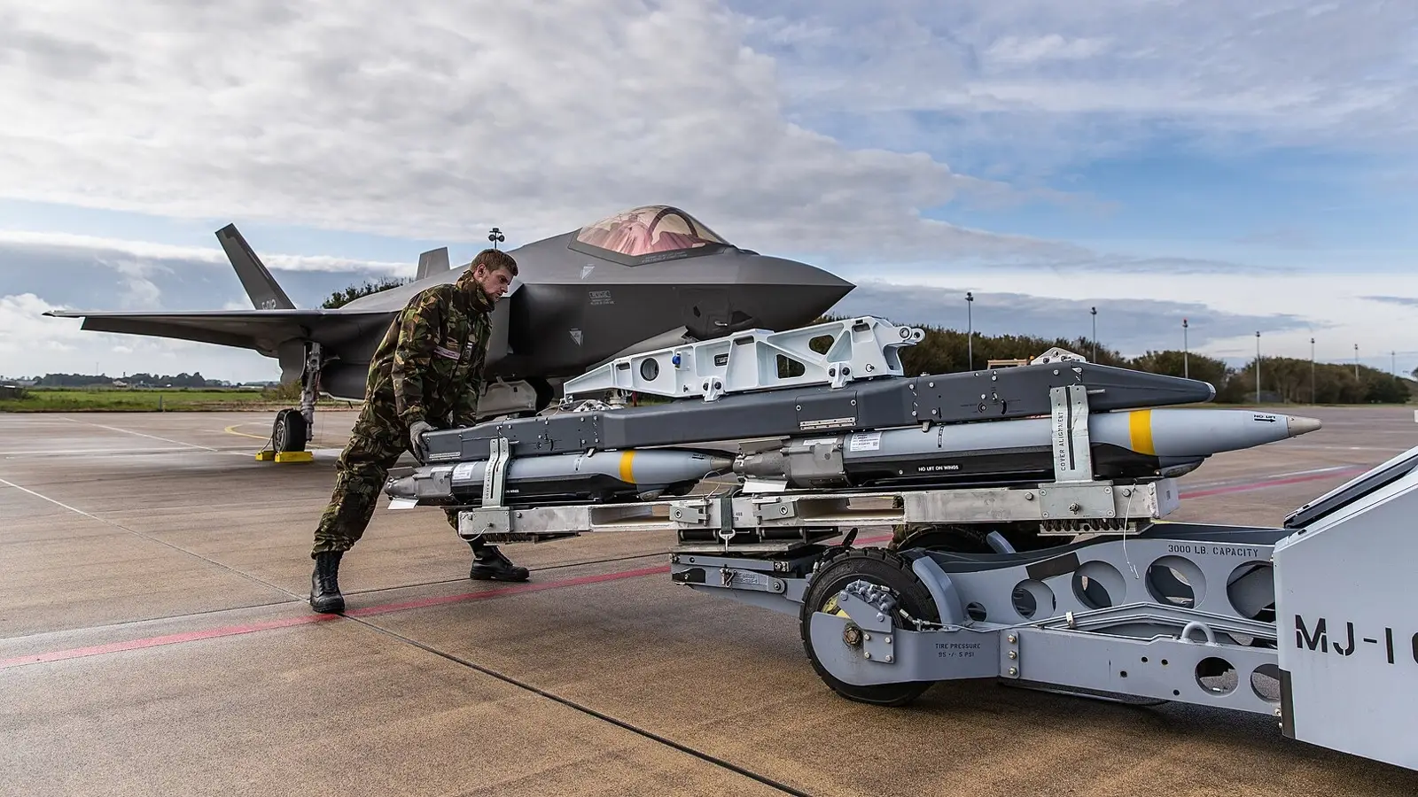 Ryabkov: US Nuclear Return to Britain Alarms Moscow