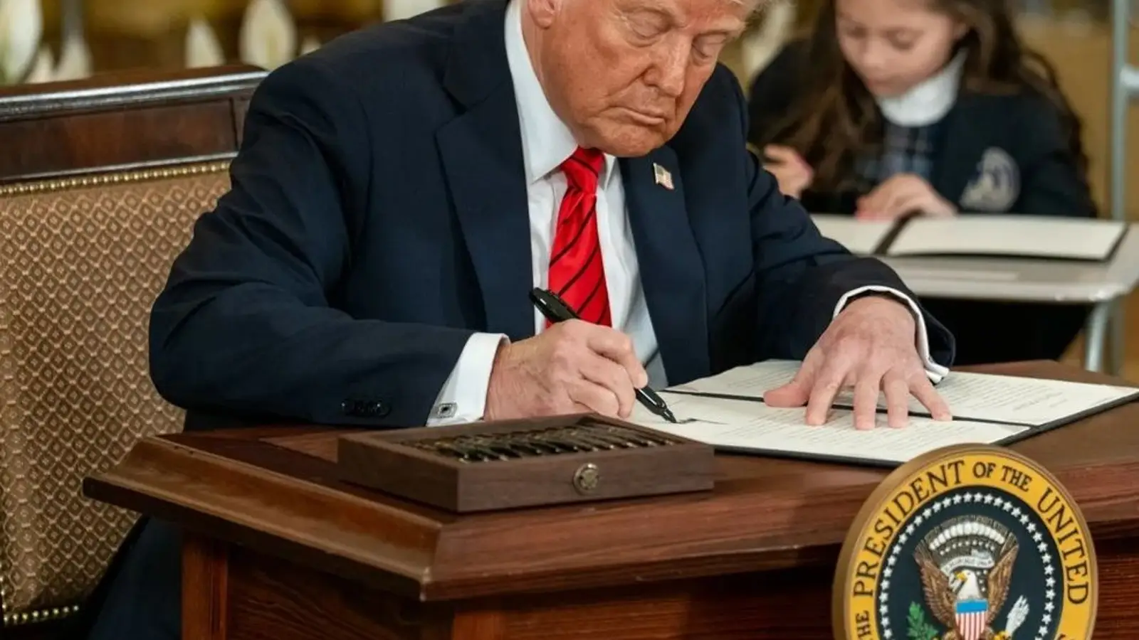 «Peace Council» May Help Extend Ukraine Conflict